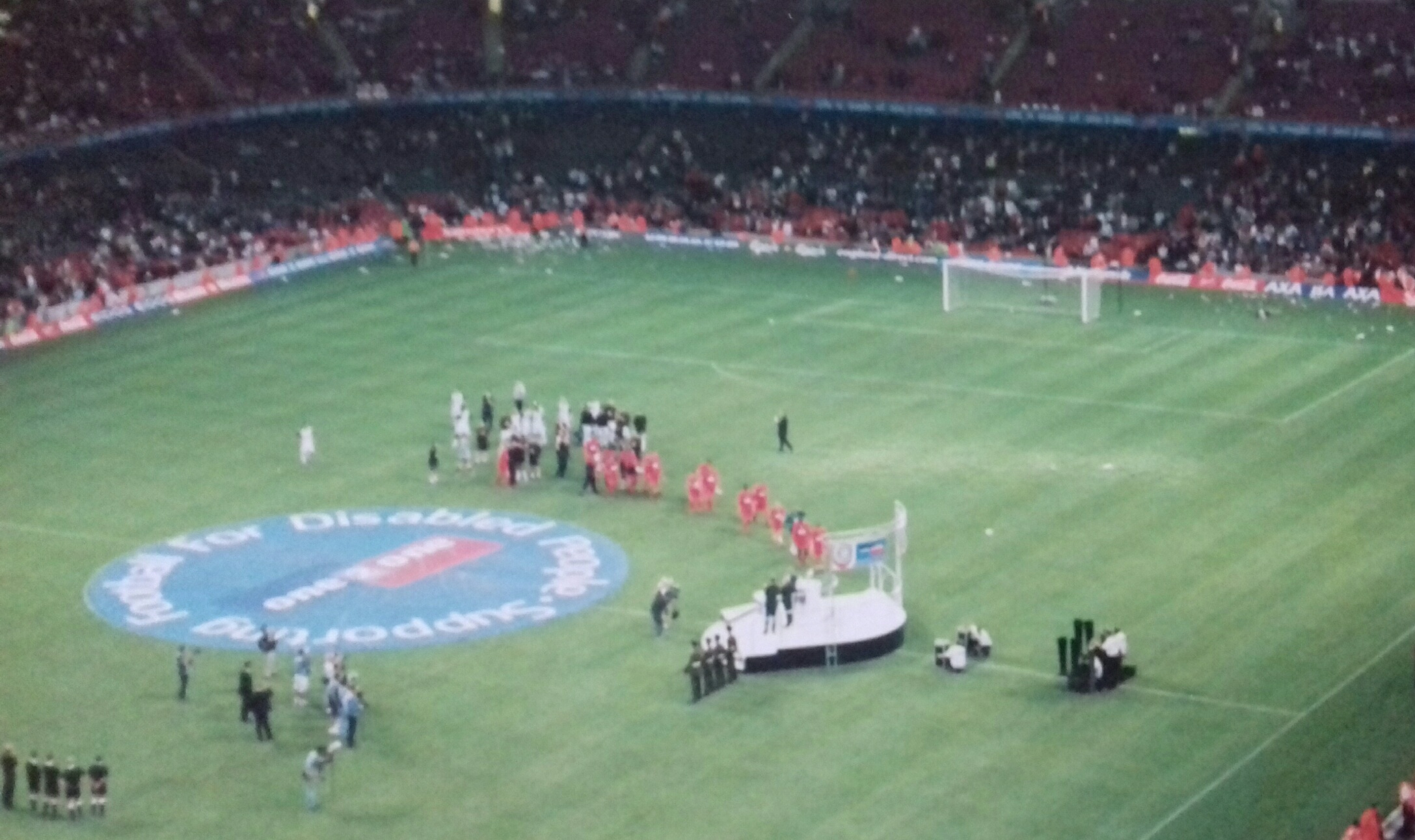 Manchester United 12 Aug 2001 - LFChistory.net